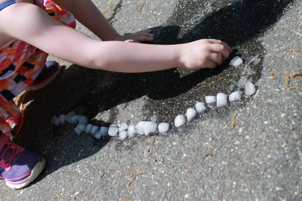Outdoor Ice Play – The Pinterested Parent